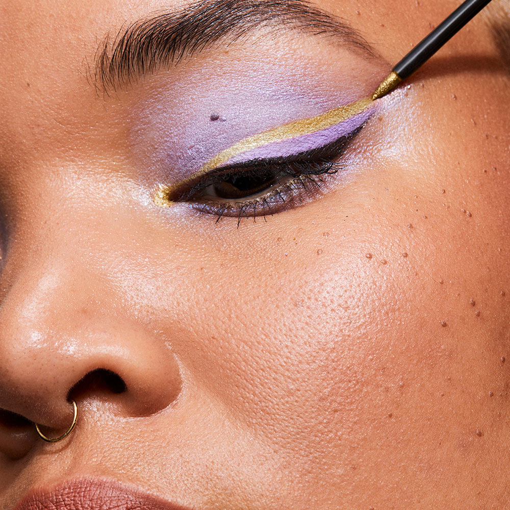 Produse Make-Up Profesionale | AVON